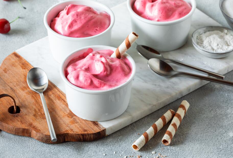 Kirsch-Softeis mit dem Thermomix® | ZAUBERTOPF