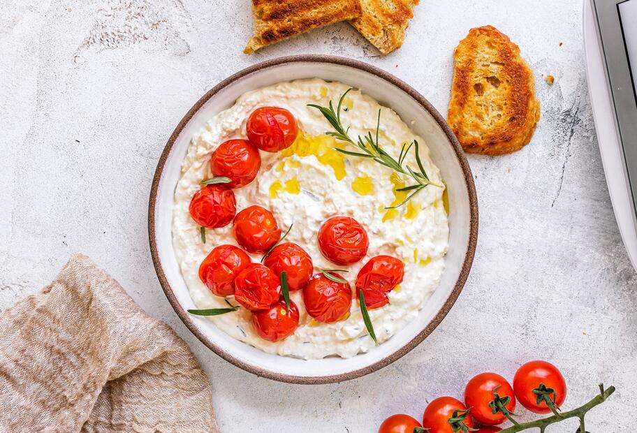 Feta-Creme mit gerösteten Tomaten aus dem Thermomix®